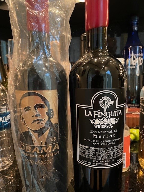 Obama Gold Etched Merlot limited - Commerce Corner - Wine Classifieds ...