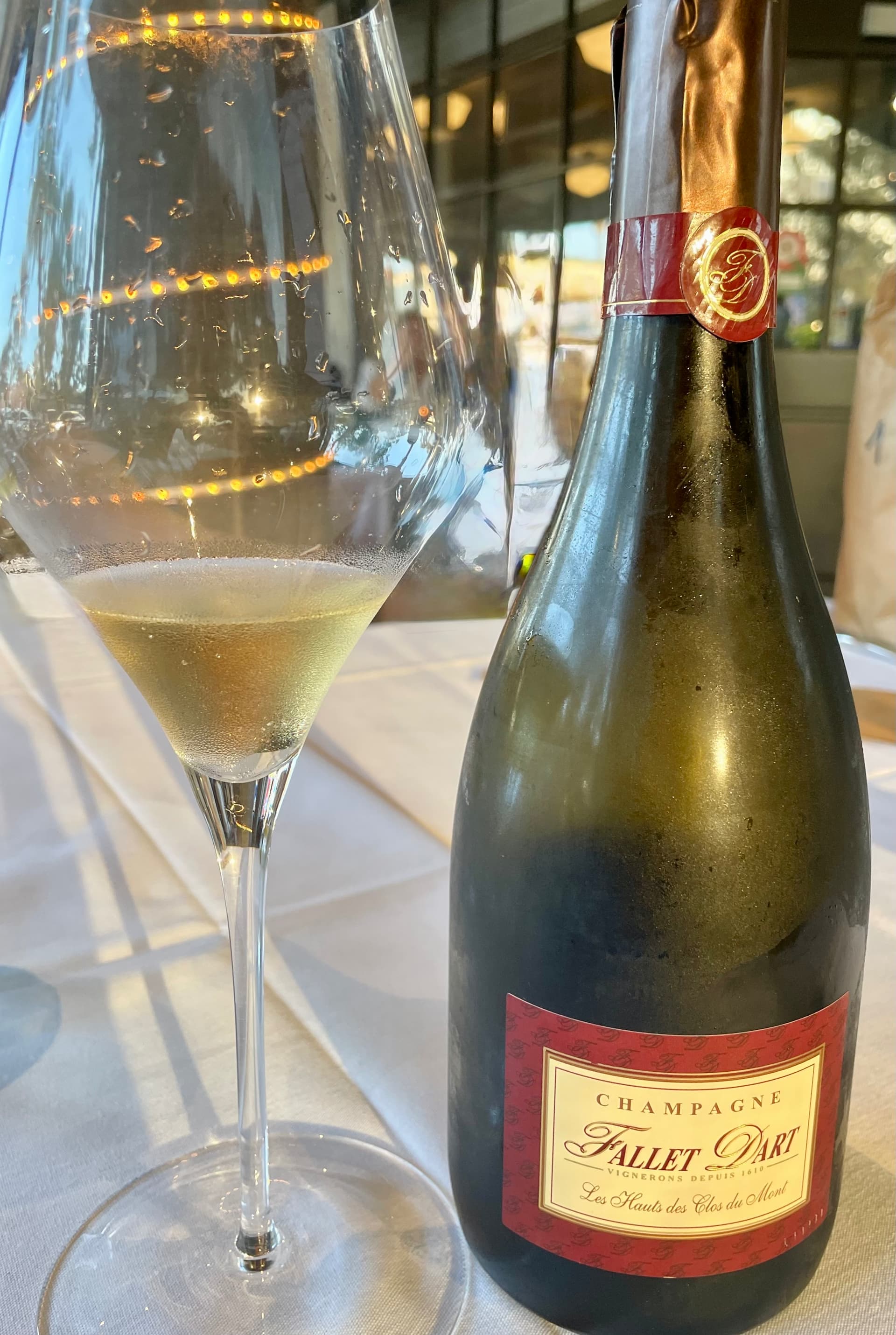 4 wines tasted blind at dinner: NV Fallet-Dart les Haut des Clos du Mont, 2017 Dauvissat La ...